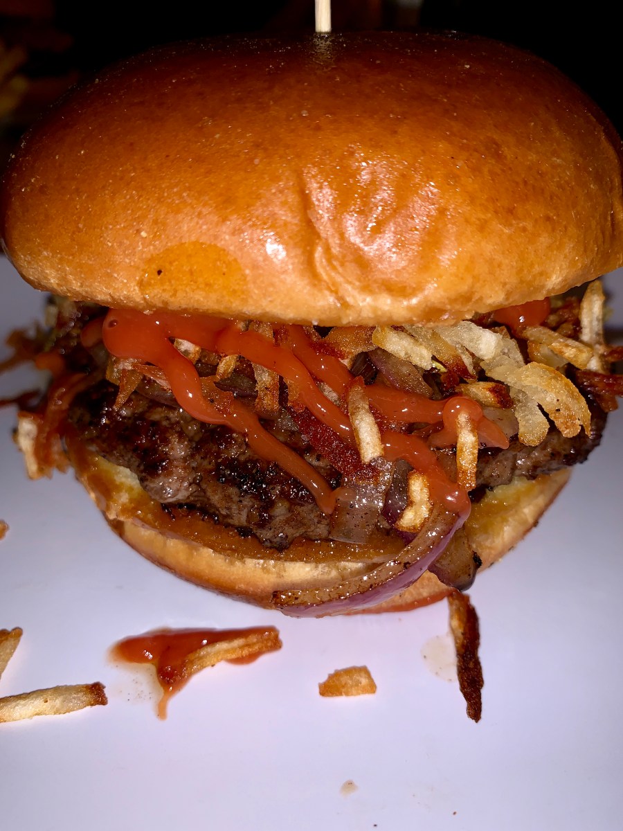 Pincho’s April Special – Pipo’s Choice Burger – Caylin Jimenez